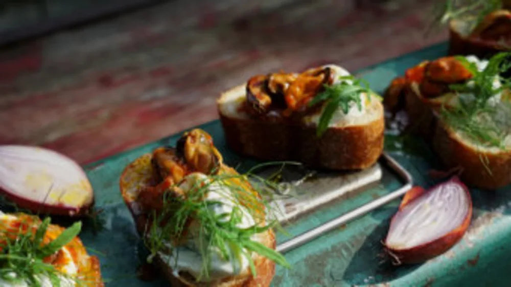 Mussels With Peppers And Tomato On Toast – Scout